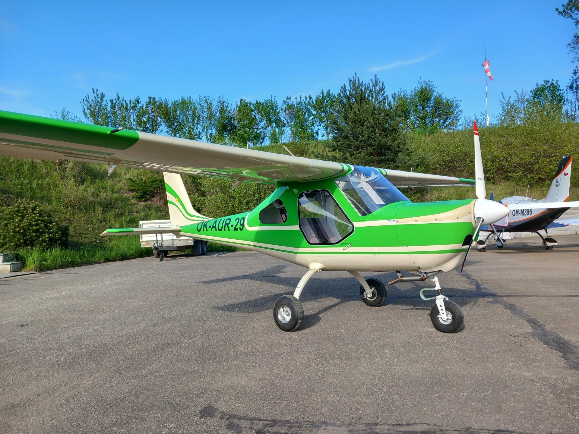 Merlin HV 103 - AEROHANGÁR