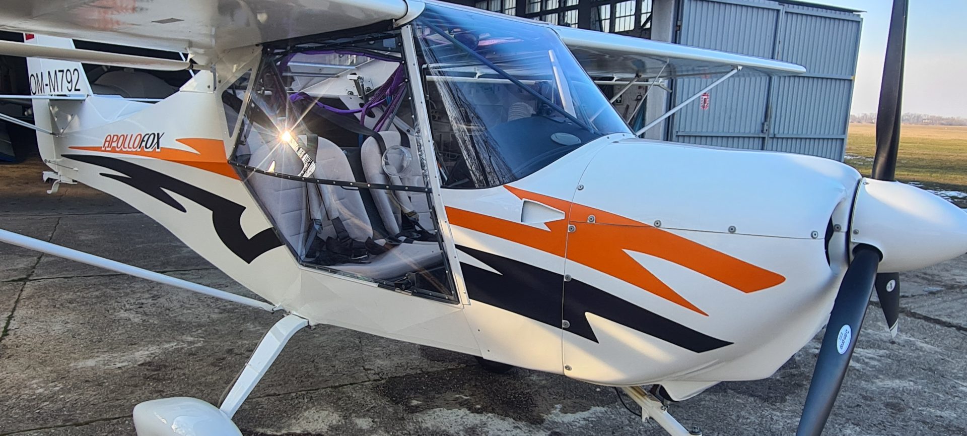 Apollo Fox - AEROHANGAR