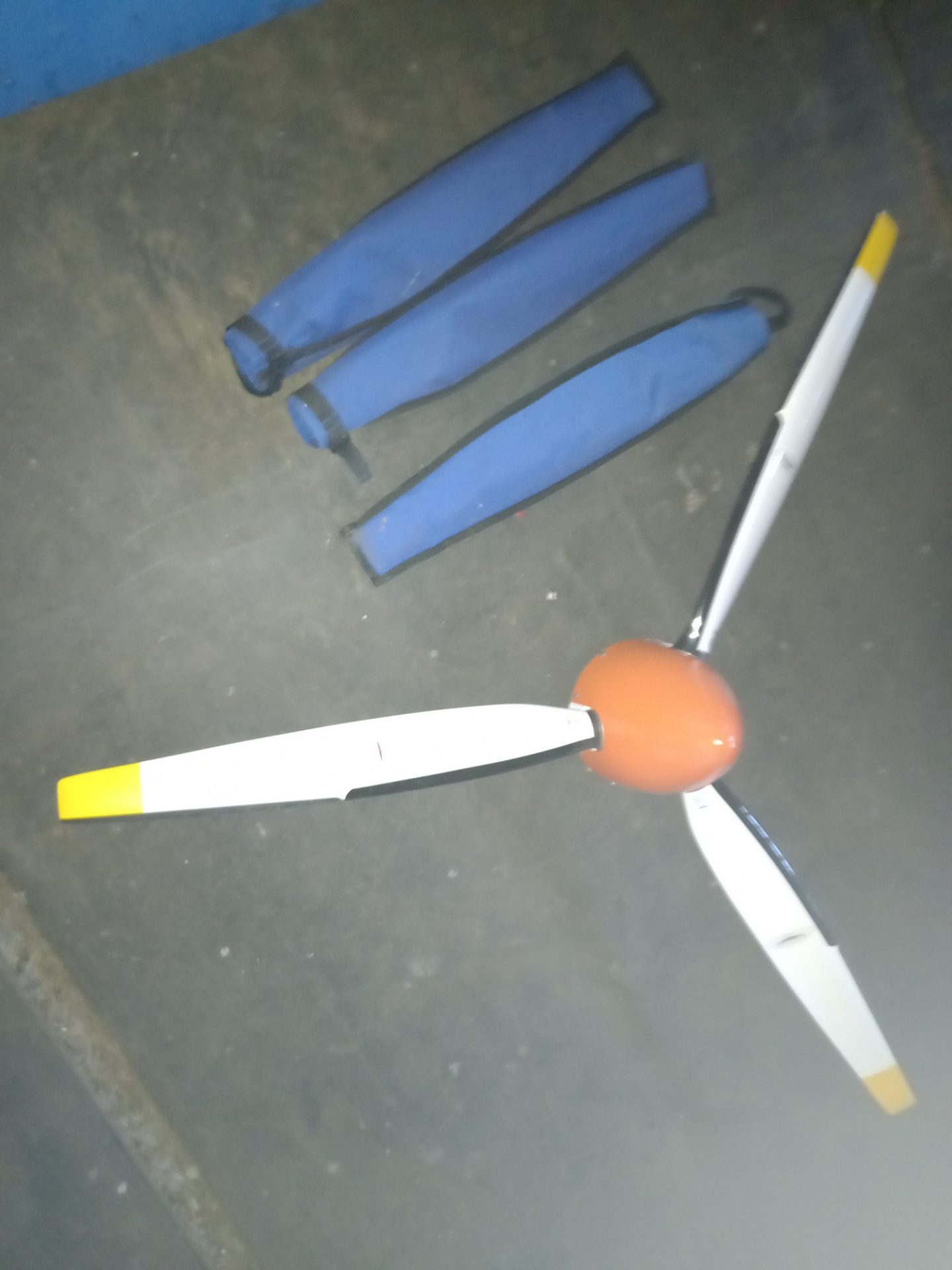 SR 200 propeller for sale - AEROHANGAR