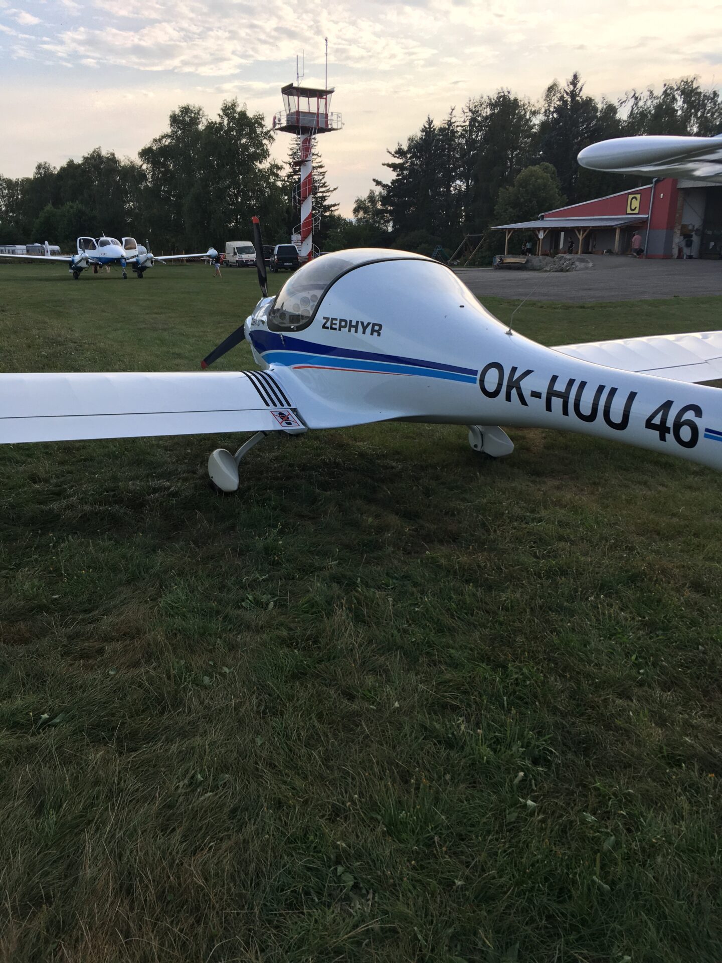 Atec Zephyr - AEROHANGÁR