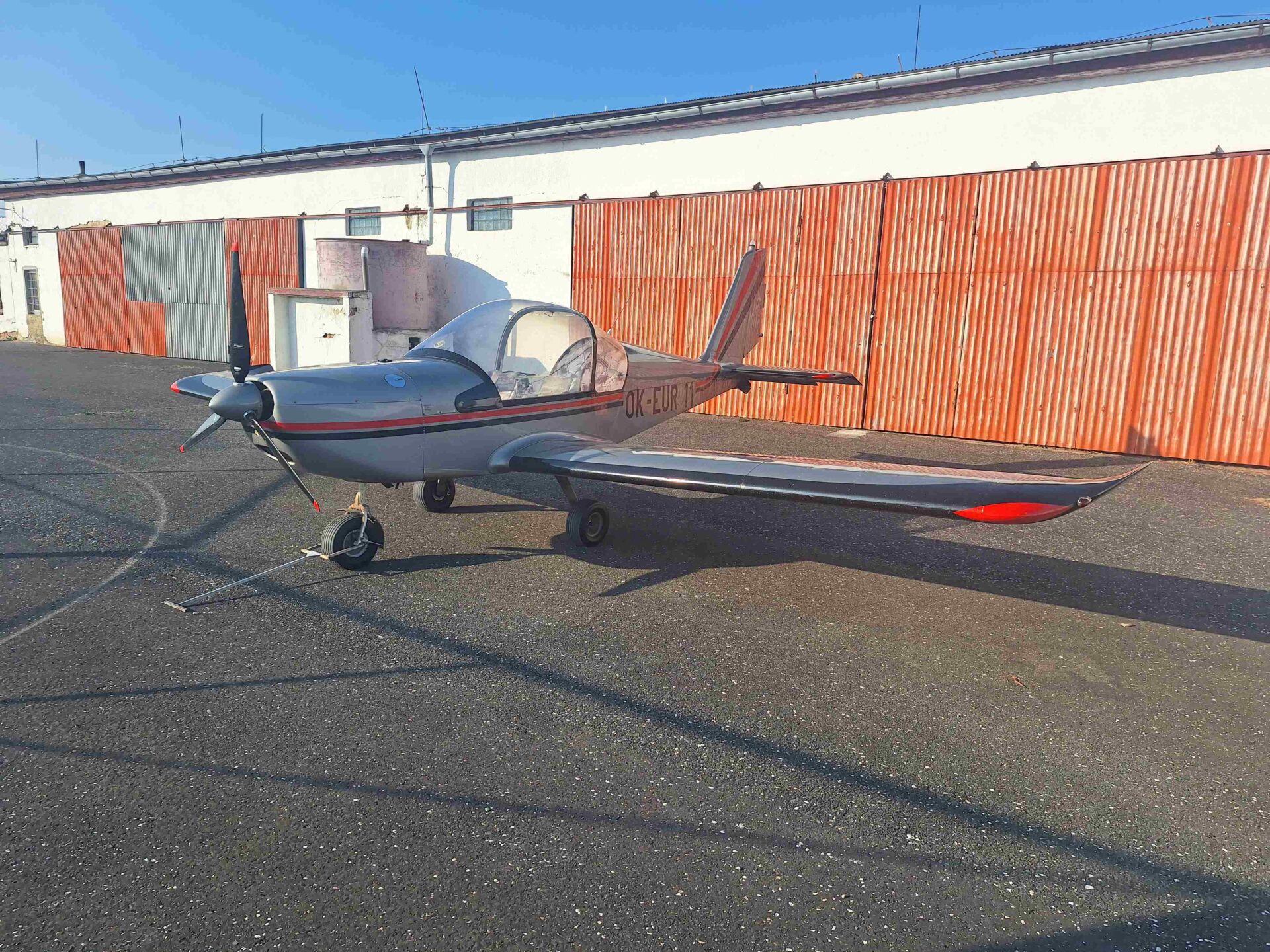 EV 97 EUROSTAR - AEROHANGAR