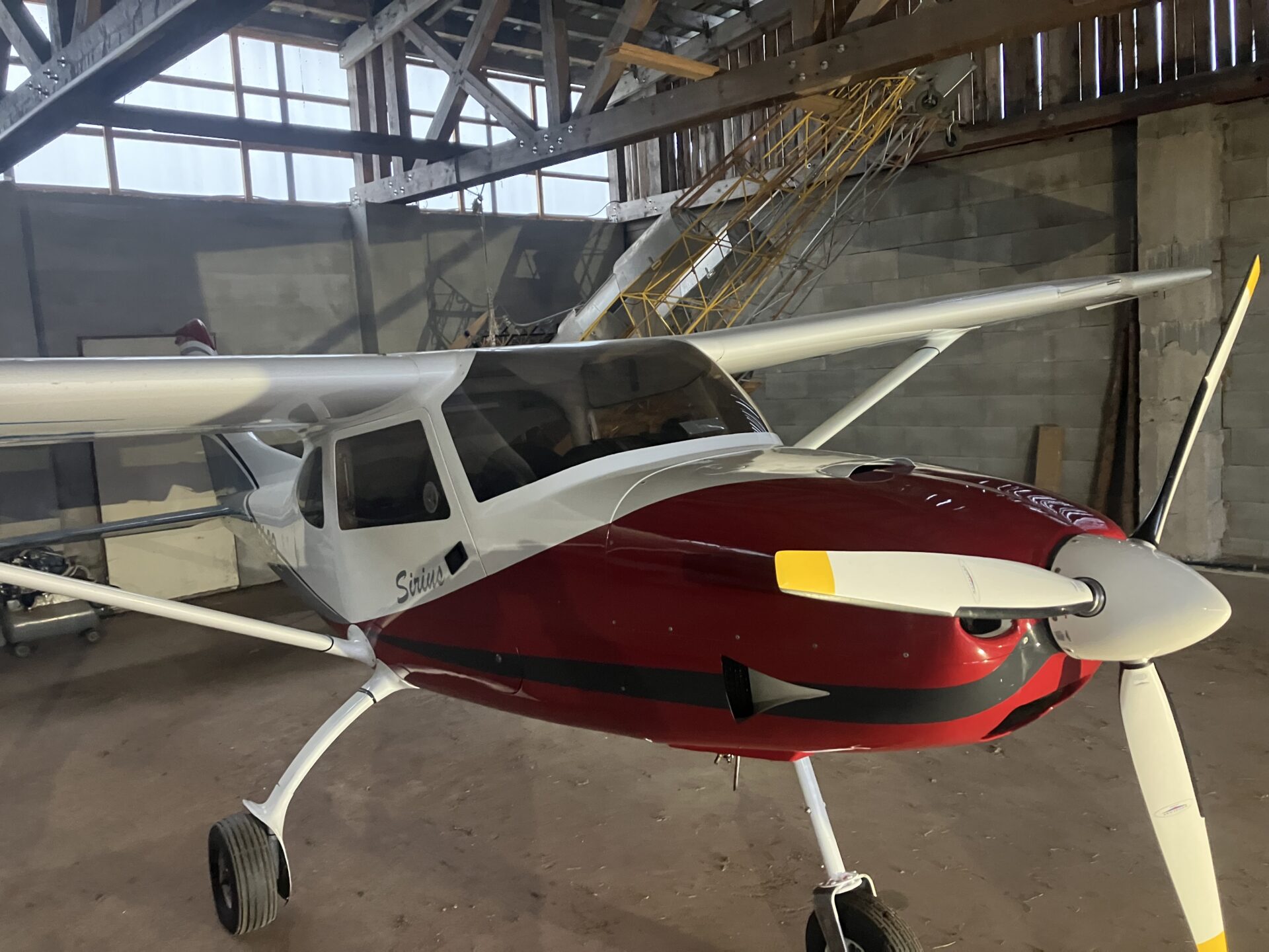 Sirius TL 3000 - AEROHANGÁR